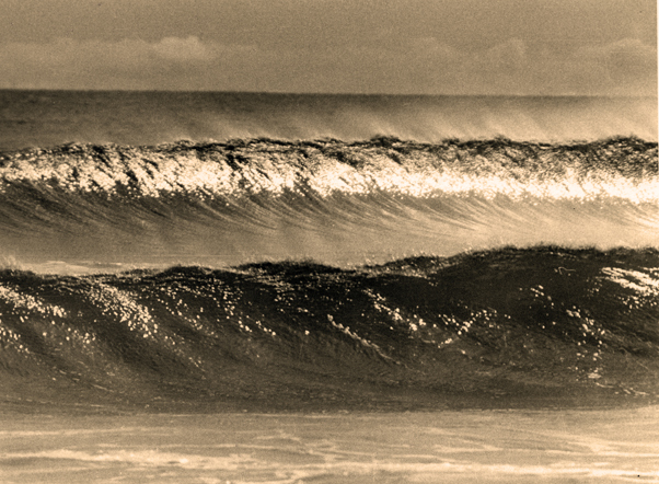 Trigg Beach winter swells. - JPG 272.3 KB