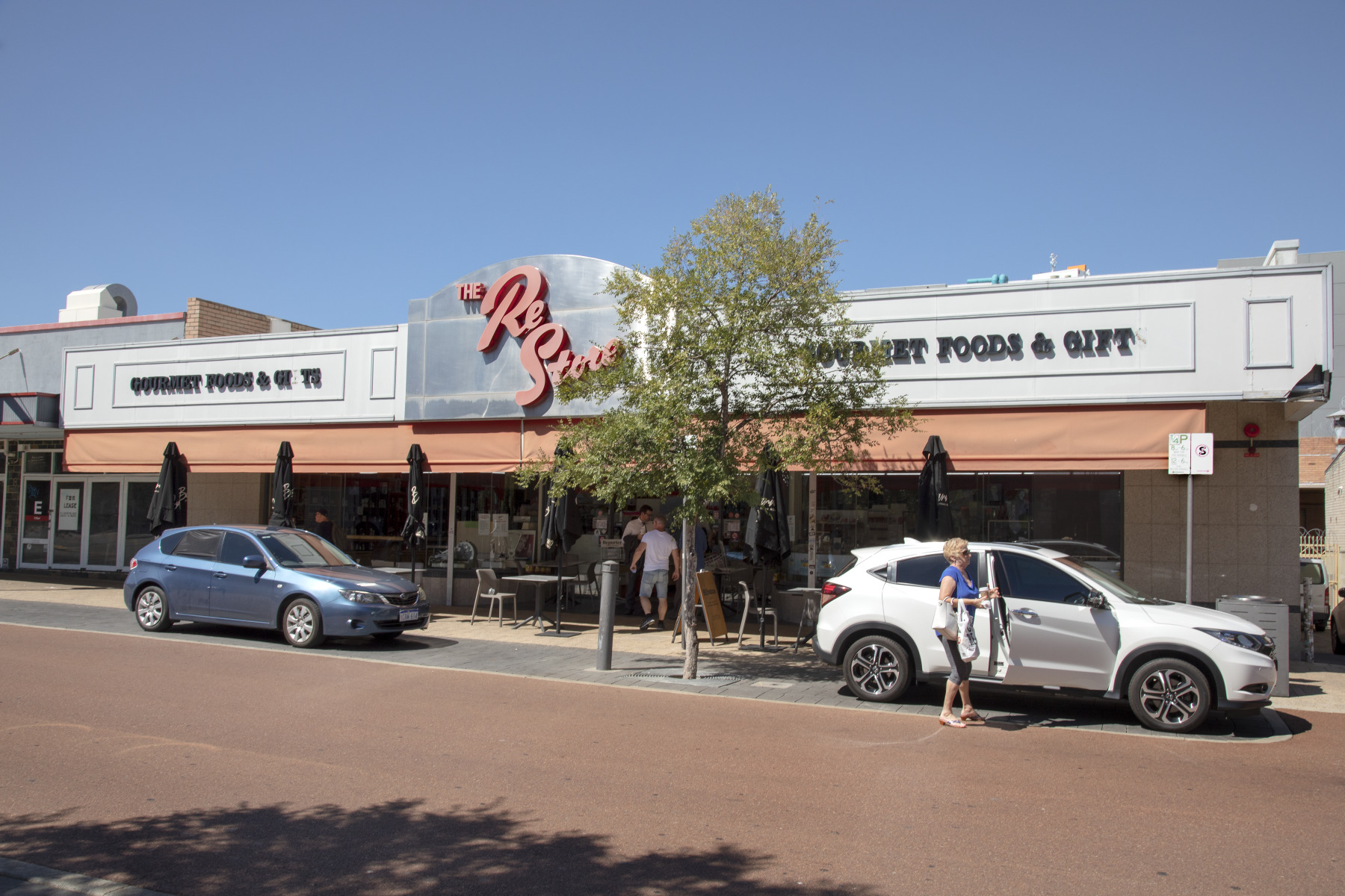 Re Store, 72 Lake Street, Northbridge. - JPG 553.7 KB