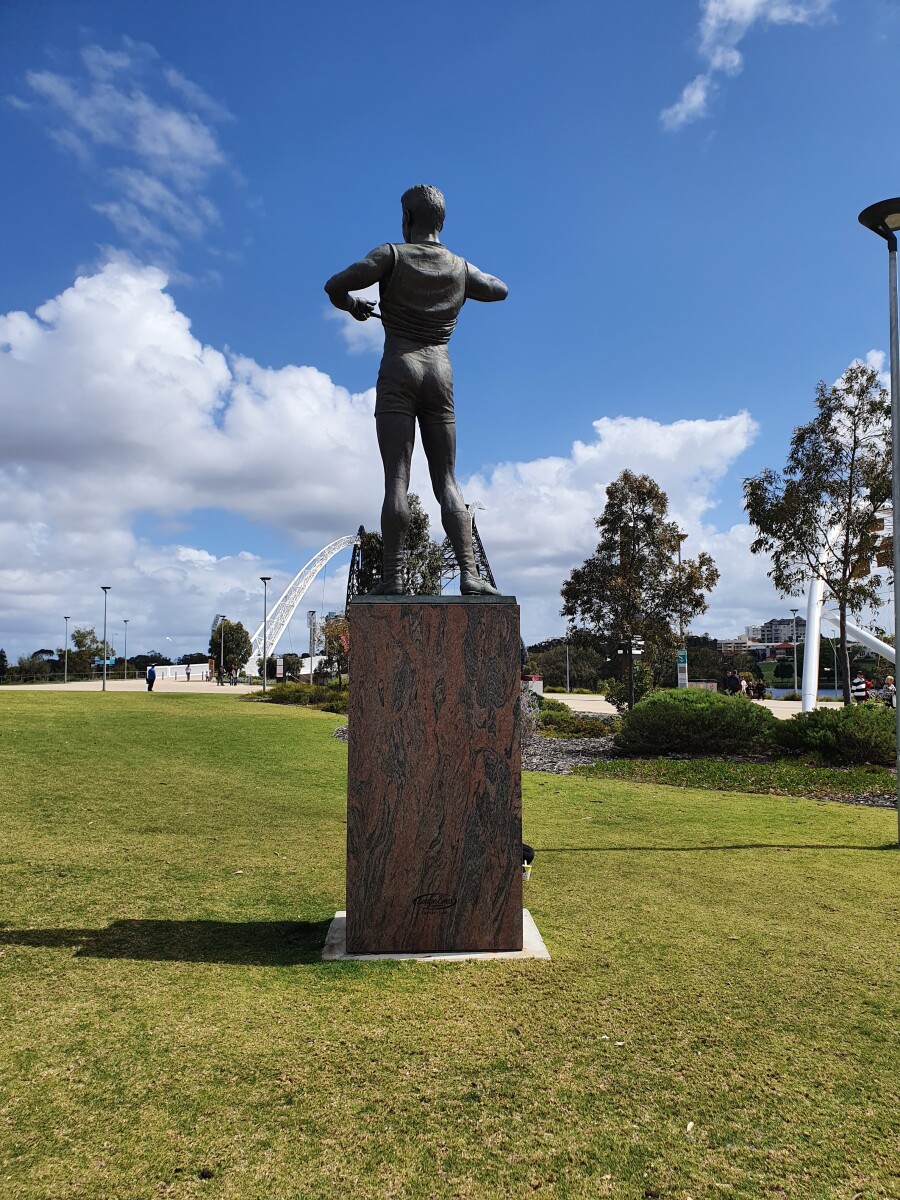 Statue of Nicky Winmar at Optus Stadium, Perth, 2 October 2021. - JPG ...
