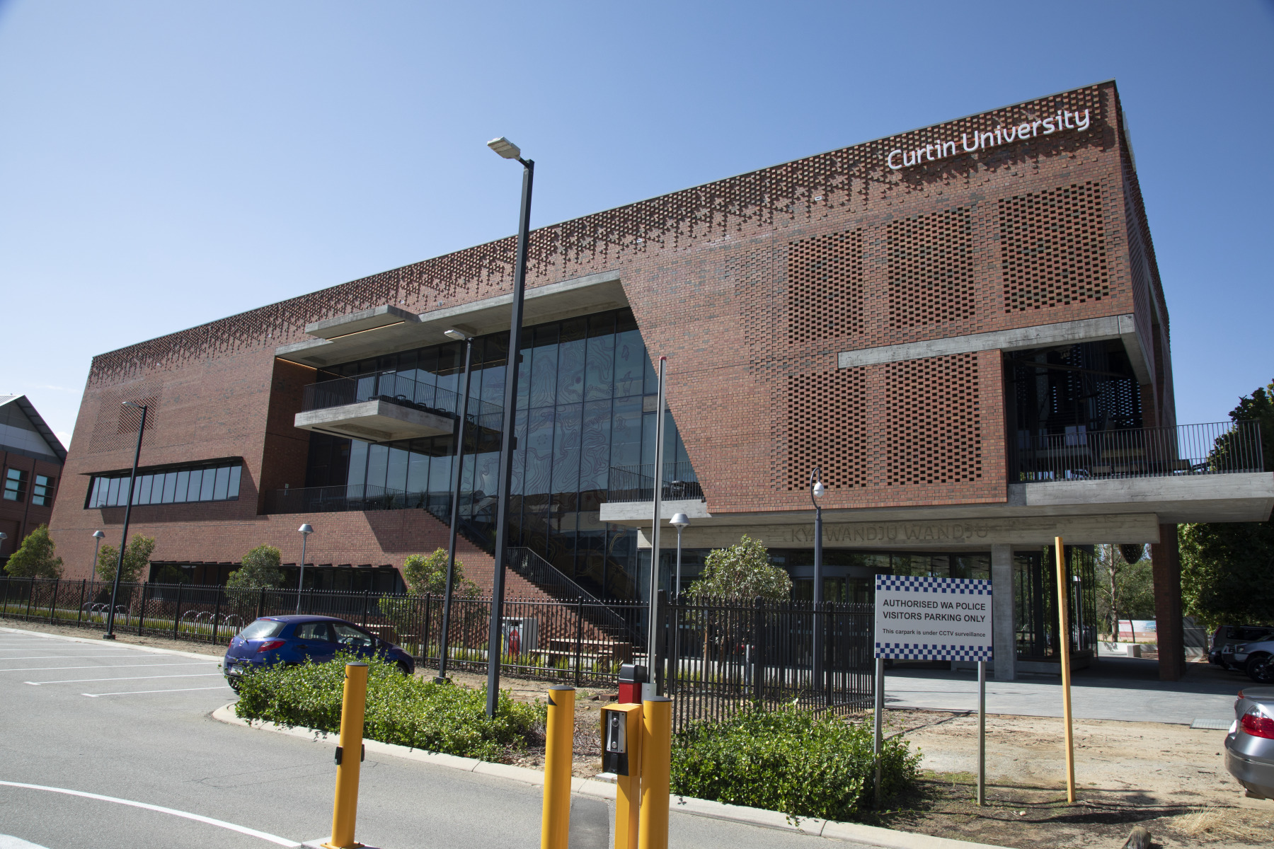 Curtin University Midland campus. - State Library of Western Australia