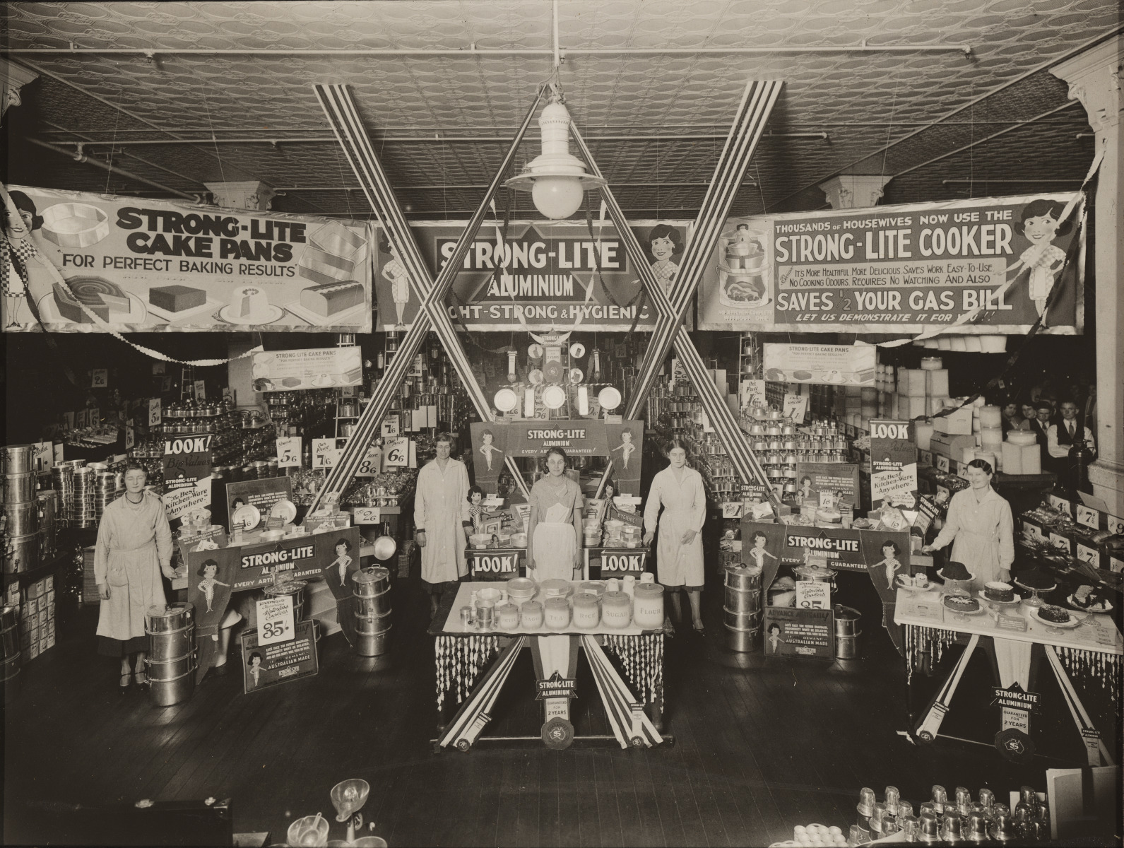 Strong-Lite brand aluminium cake pans and kitchen utensils for sale at ...