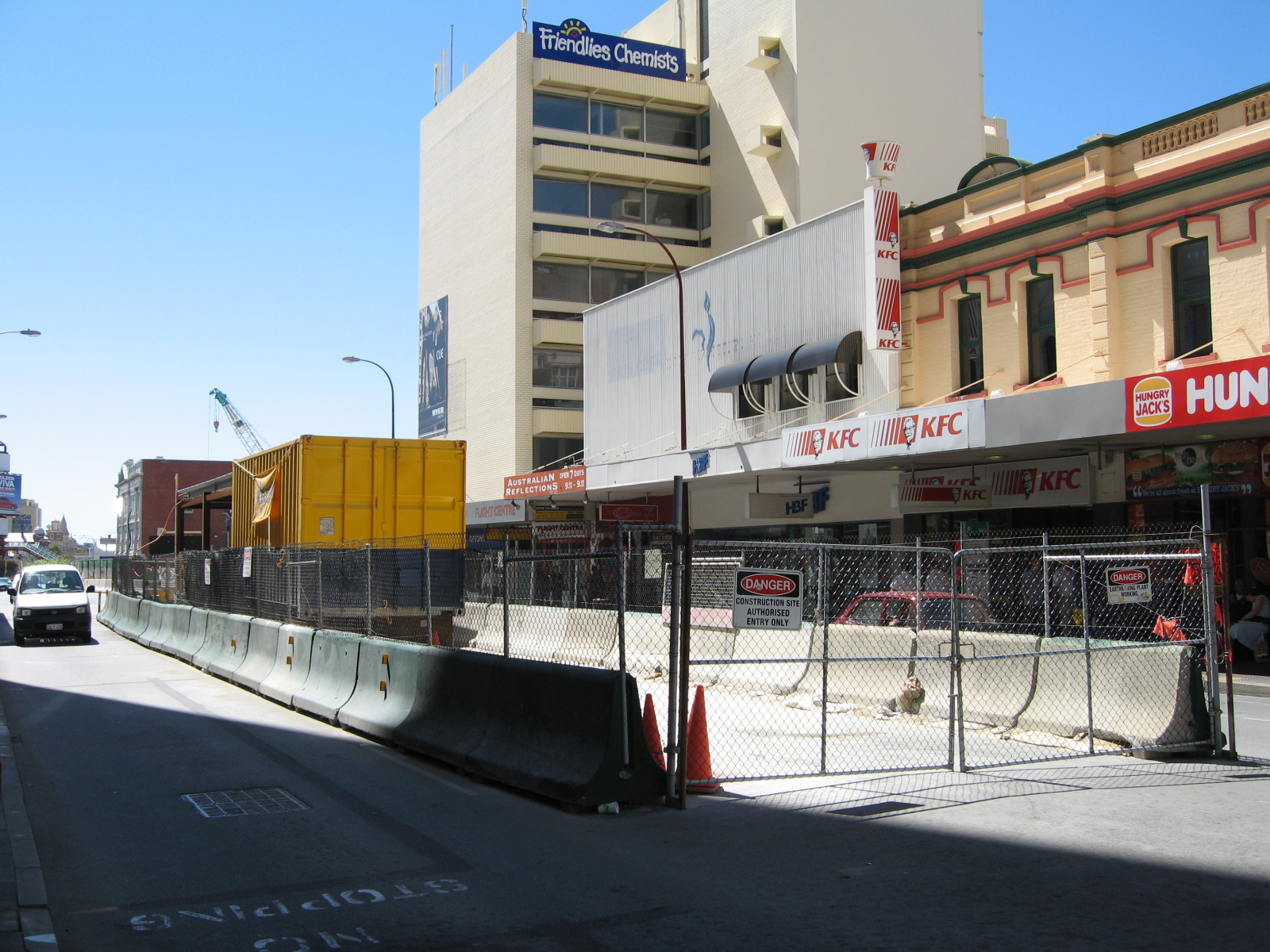 Perth Underground Station construction work in William Street, 27 March ...
