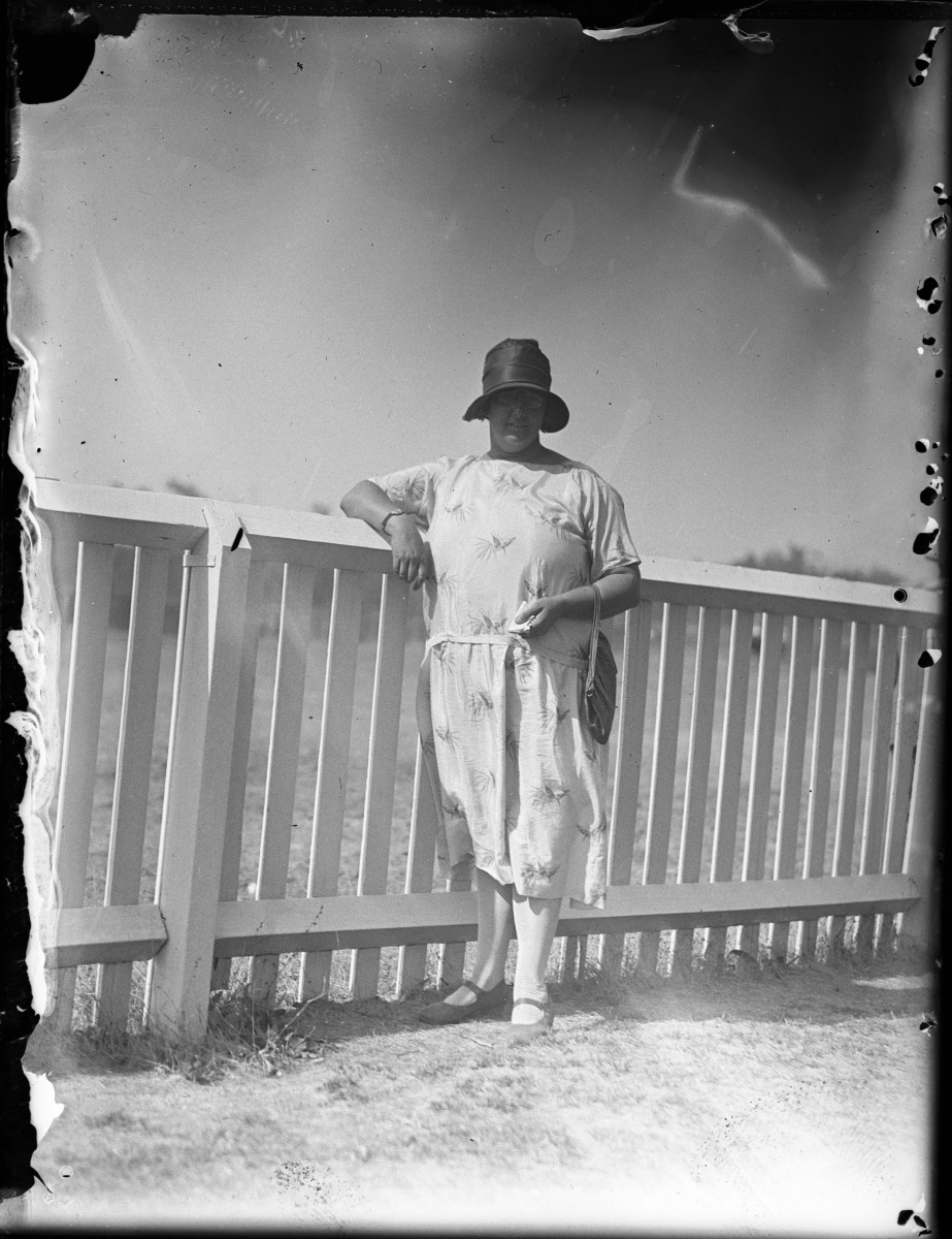 Mrs Dorothy Berry, racehorse trainer, Perth. - State Library of Western ...