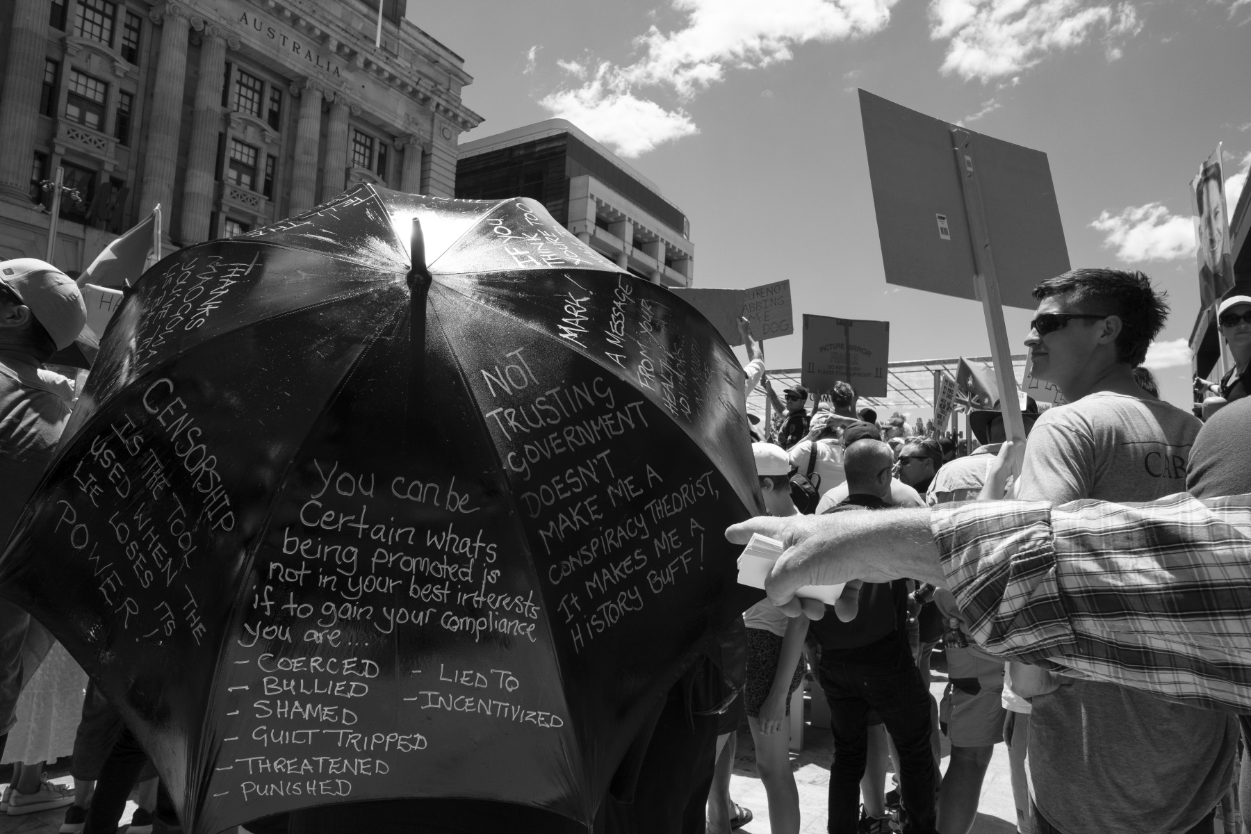 Anti-vaccination rally in Forrest Chase, November 2021. - JPG 492.7 KB