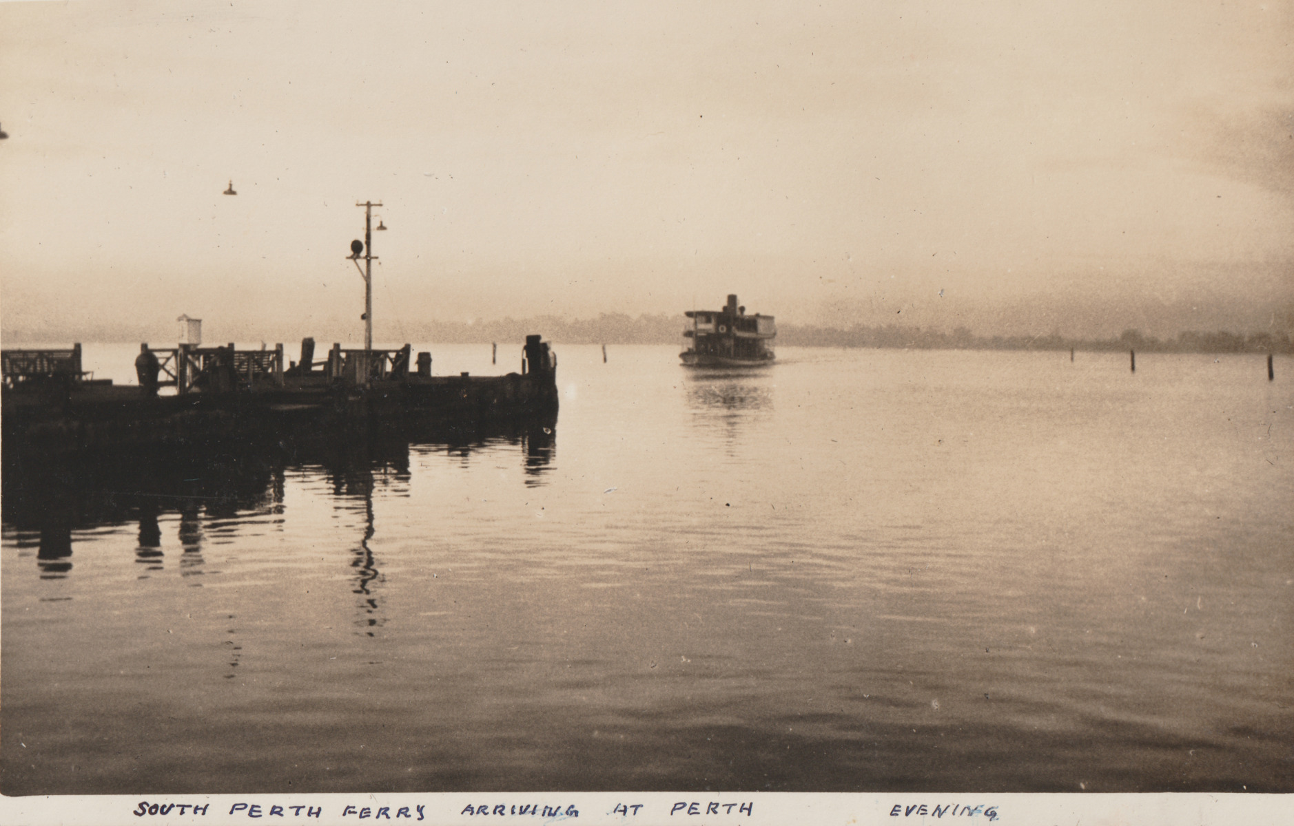 South Perth ferry trip, early 1930s. - JPG 445.2 KB