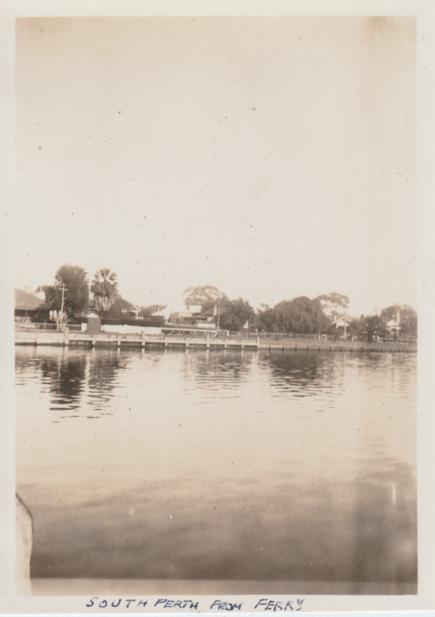 South Perth ferry trip, early 1930s. - State Library of Western Australia