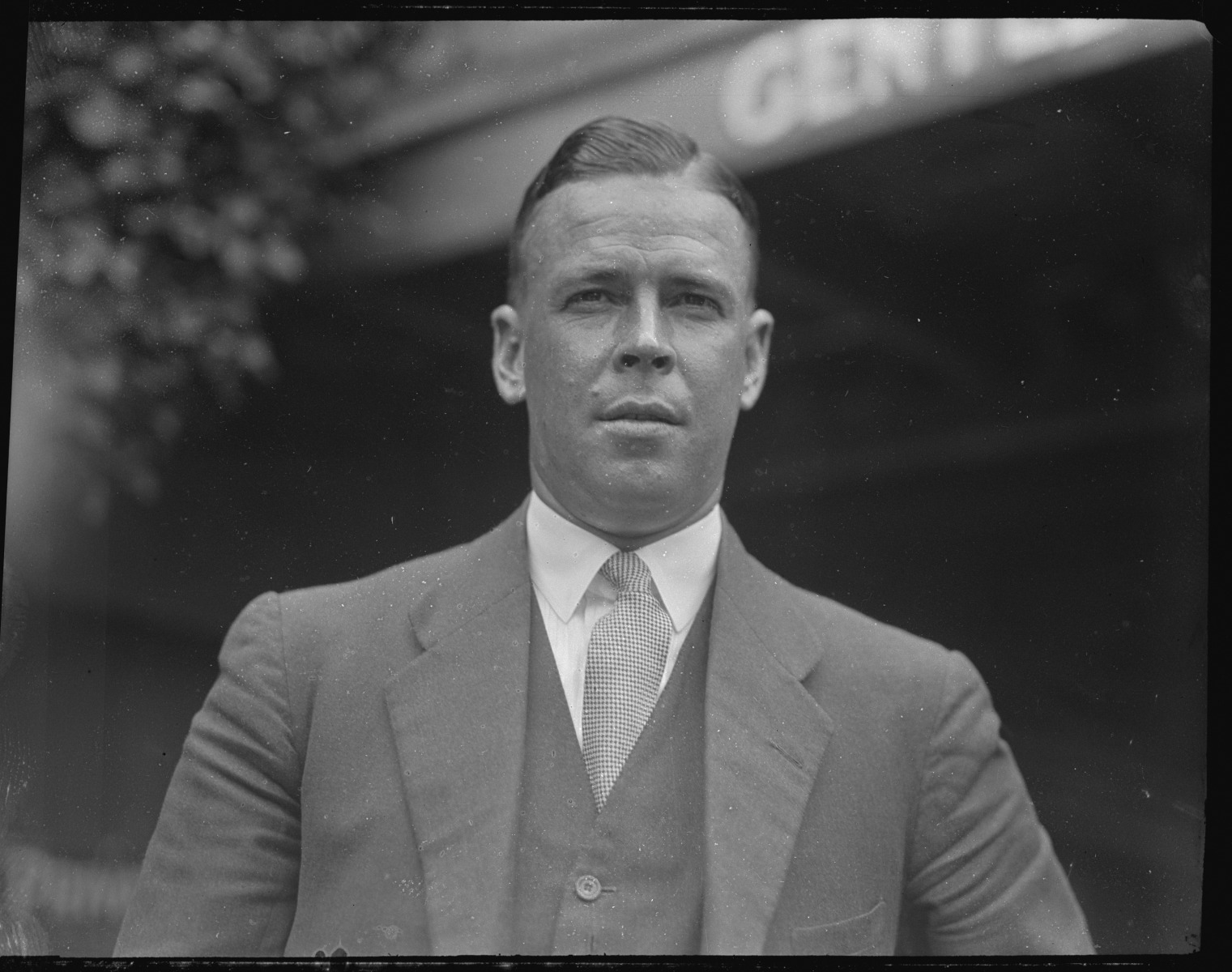 Unidentified men photographed for the Perth edition of the Truth ...