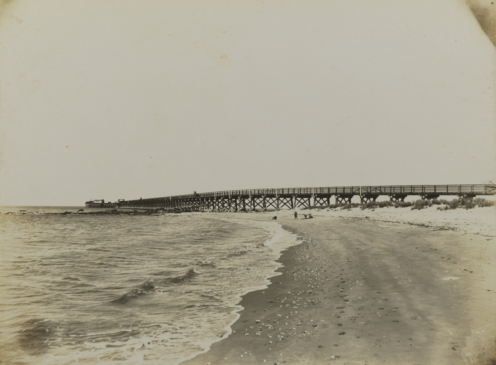 Point Samson Jetty. - JPG 401.0 KB