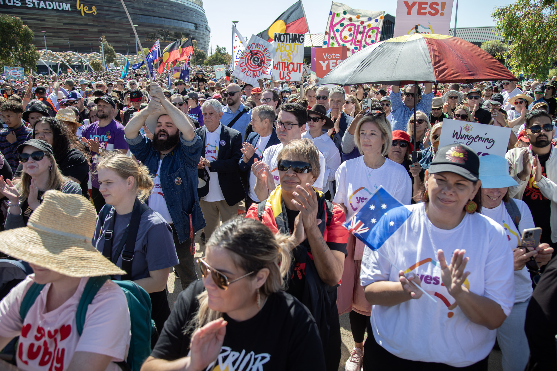 Walk for Yes, campaigning for the Voice to Parliament referendum, Perth ...