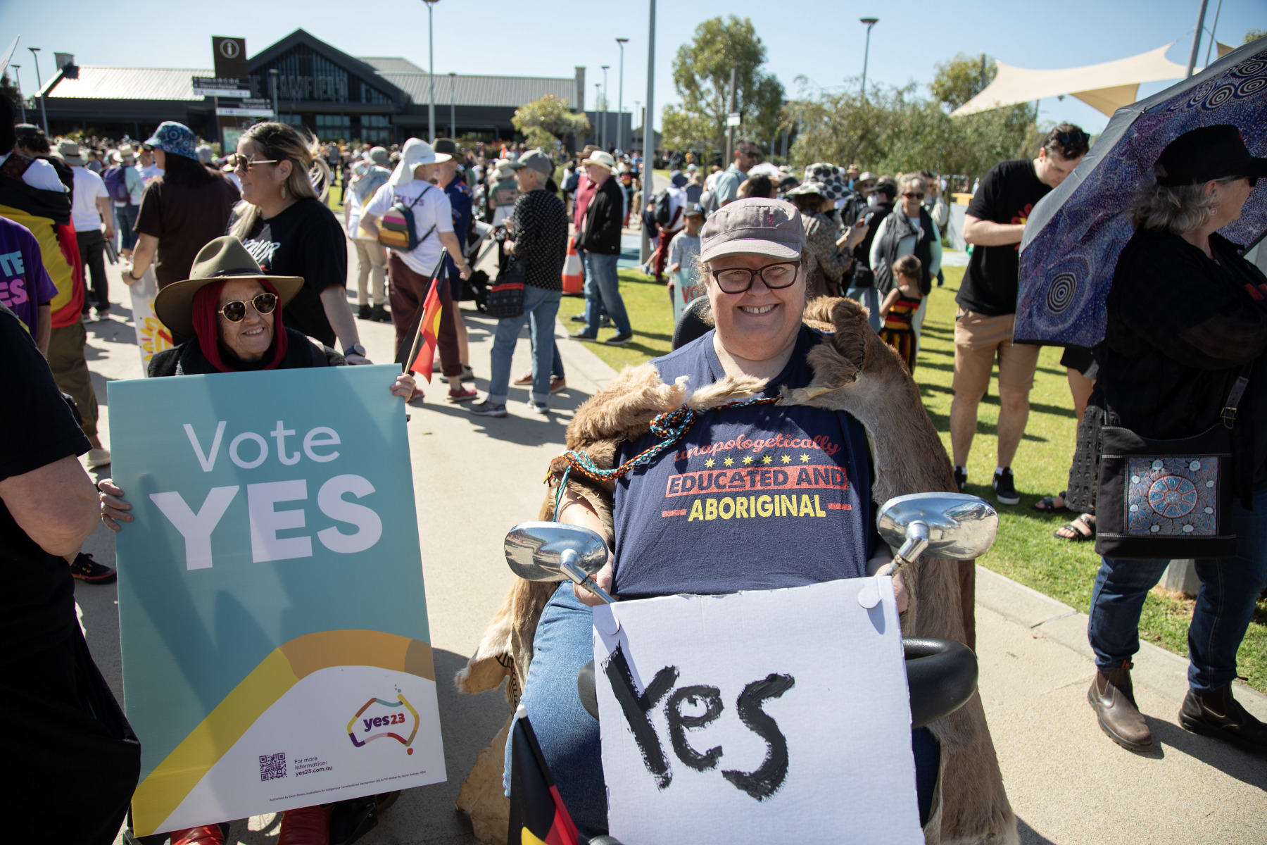 Walk for Yes, campaigning for the Voice to Parliament referendum, Perth ...